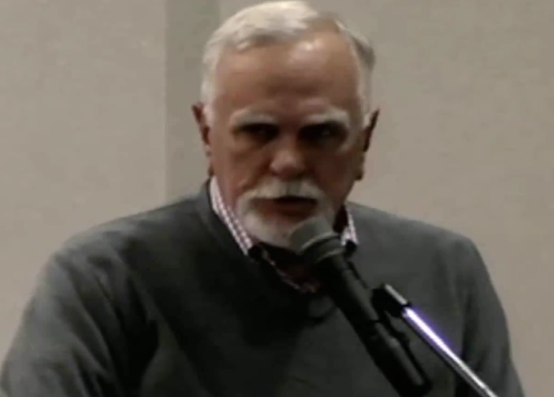 Rechter redt leven met cannabis en krijgt spijt van opsluitingen ...