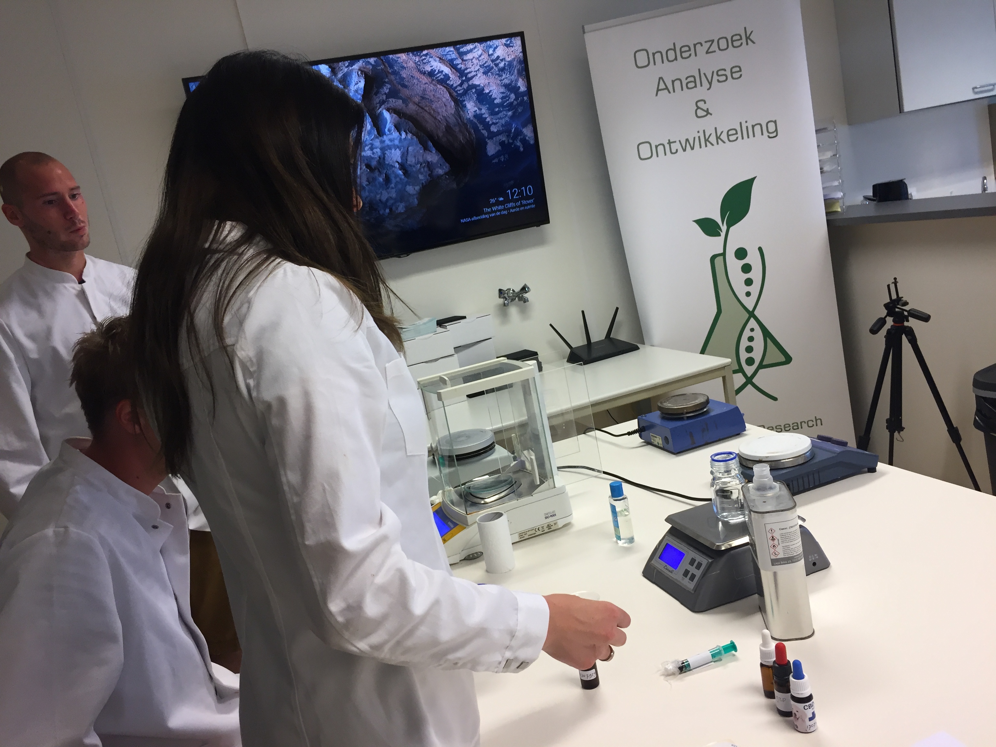 Datum verzet: open dag van Nova Research laboratorium - Mediwietsite